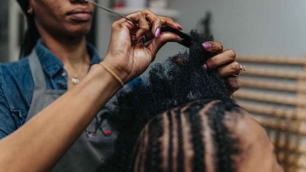 Coiffeur Afro : Trouver Facilement un Salon de Coiffure Afro